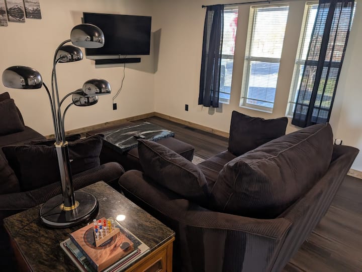 Modern Farm Style Home - Extra Space Available - Jefferson County Lake, Rigby