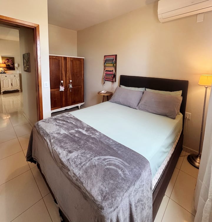 Apto Completo E Harmonioso A 750 M Do Praia Clube. - Uberlândia