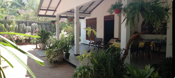 Ossa Home Stay - Sri Lanka