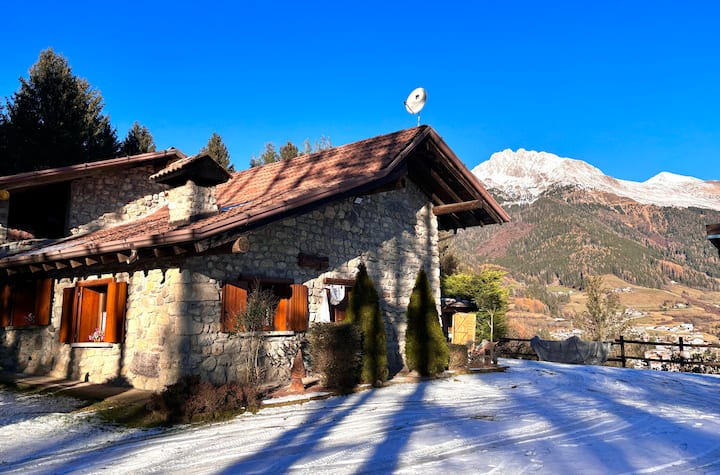 Baita Immersa Nella Natura + Relax & Grill - Italy