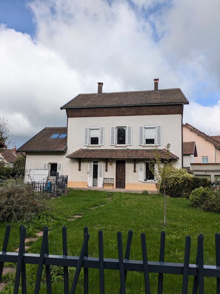 Maison Familiale à Champagnole - Lac de Chalain