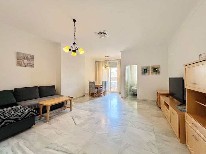 Spacious 2br Flat Near The Beach | Coloso - Benalmádena