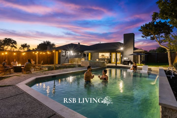 Posh 6br/3b Home With Pool, Media/game Room & Ho - Dallas, TX