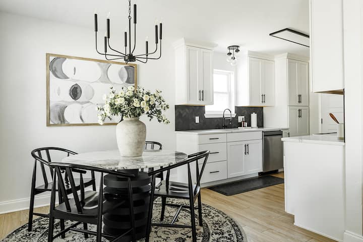 Stunning Modern Home In Abilene - Abilene, TX