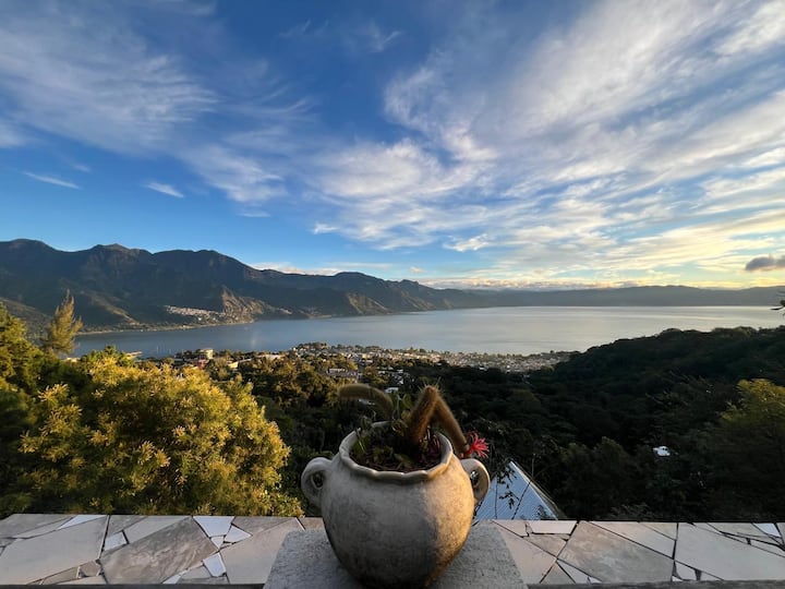 Modern Home With Stunning Lake Atitlan Views - San Pedro La Laguna