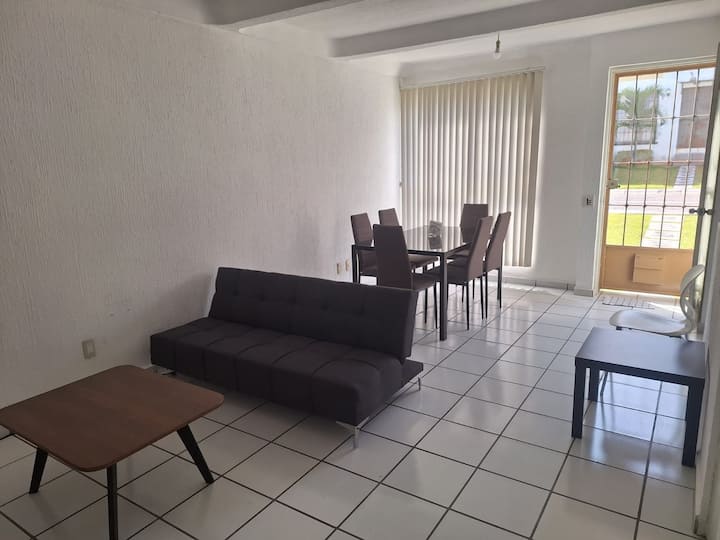 Casa Acogedora En Fraccionamiento En Cuernavaca - Cuernavaca