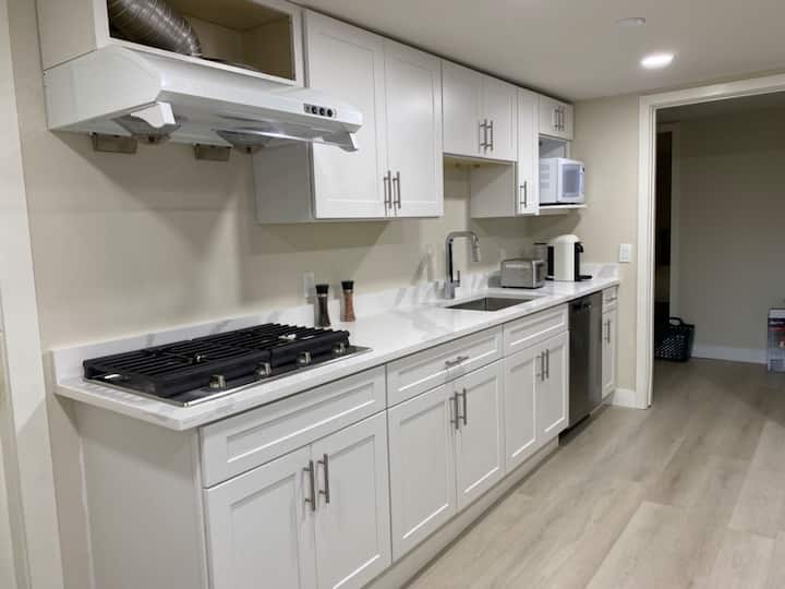 Cozy Suite In Point Grey Vancouver Bc - Vancouver