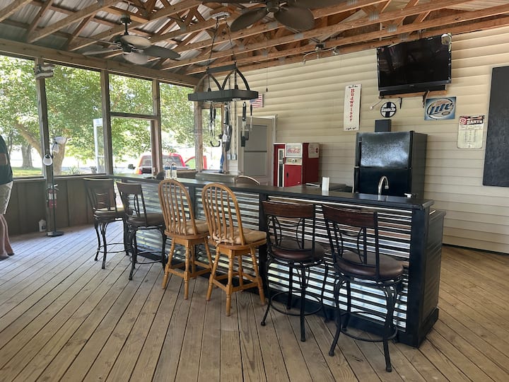 Riverside Cottage Sleeps 4 - Carrollton, KY