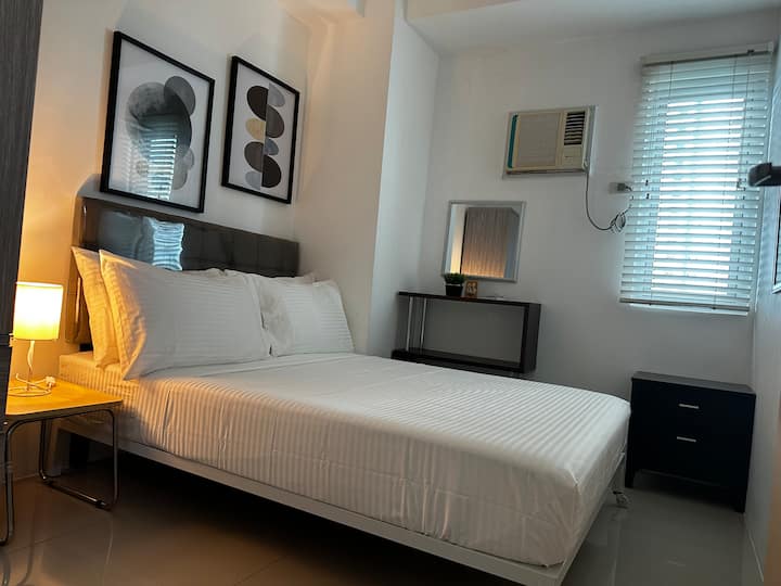 Lovely 2-bedroom Condo At Grass Residences - Quezon City