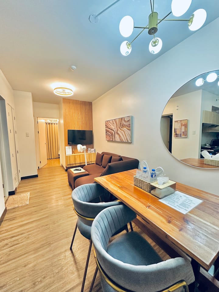 Tadhana 2 Br Suite @ The Celandine - Navotas