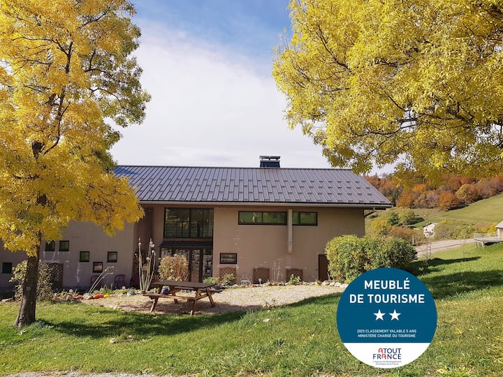 Gîte Artpiness Au Pied Des Pistes, Menthières - Ain