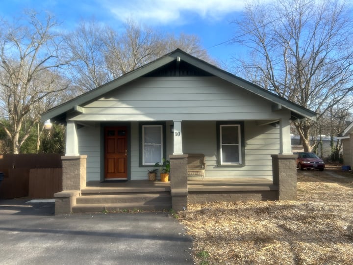 Modest 2 Bed 1 Bath “Nicest House On The Street” - Greenville, SC