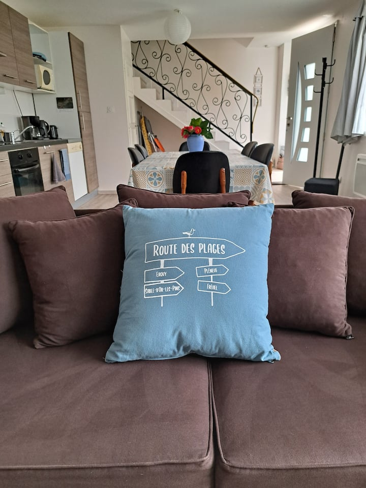 Ty Glas : Gr34 Et Plage - Plage Sables d'Or les Pins