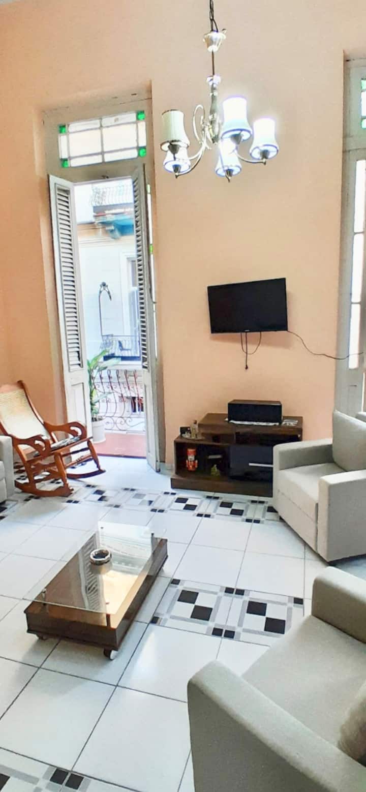 Original Cuban-style Apartment In Center Havana - 하바나