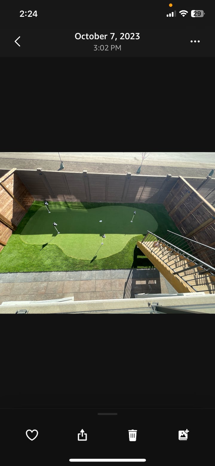 Private 2br Walkout W/4-hole Putting Green & Patio - Calgary