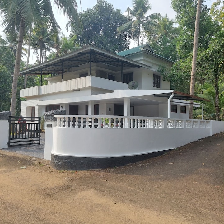 Independent House In Muvattupuzha - Muvattupuzha