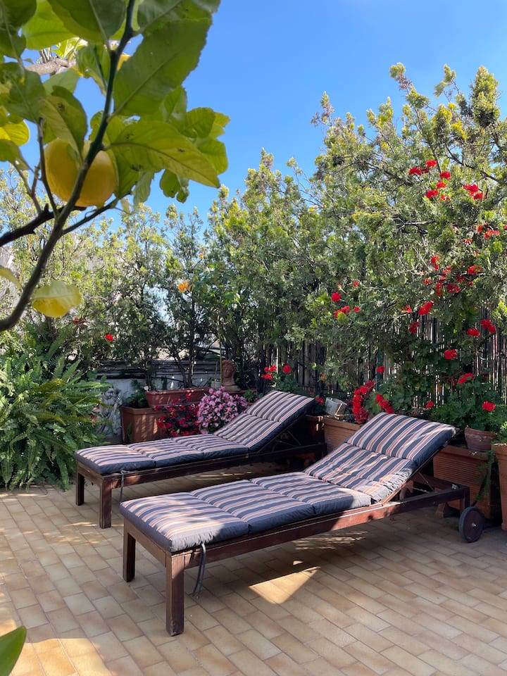 Central Penthouse With Panoramic Rooftop! - Naples