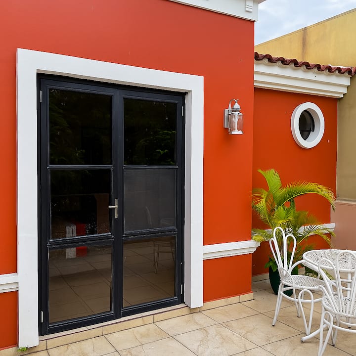 Home At Private Complex-the Best Of The City/beach - El Salvador
