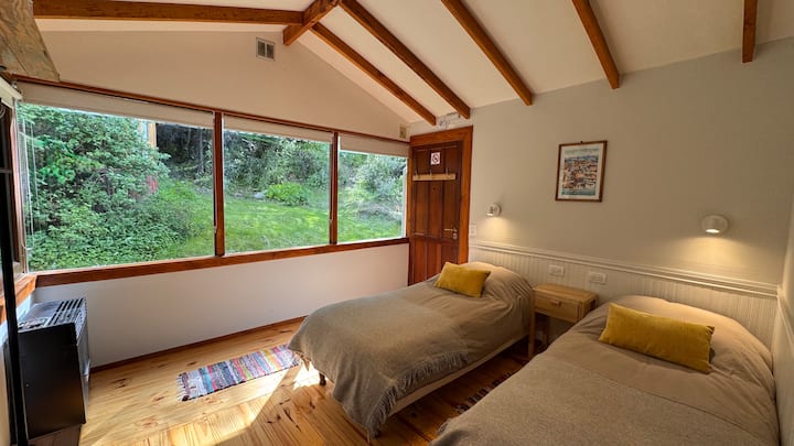 Habitación Independiente Con Desayuno En Ushuaia - Ushuaia