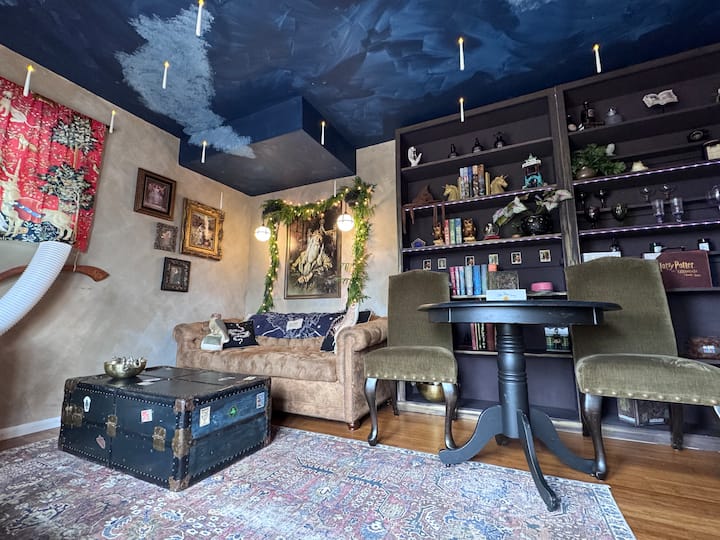 The Witch’s Inn - San Diego, CA