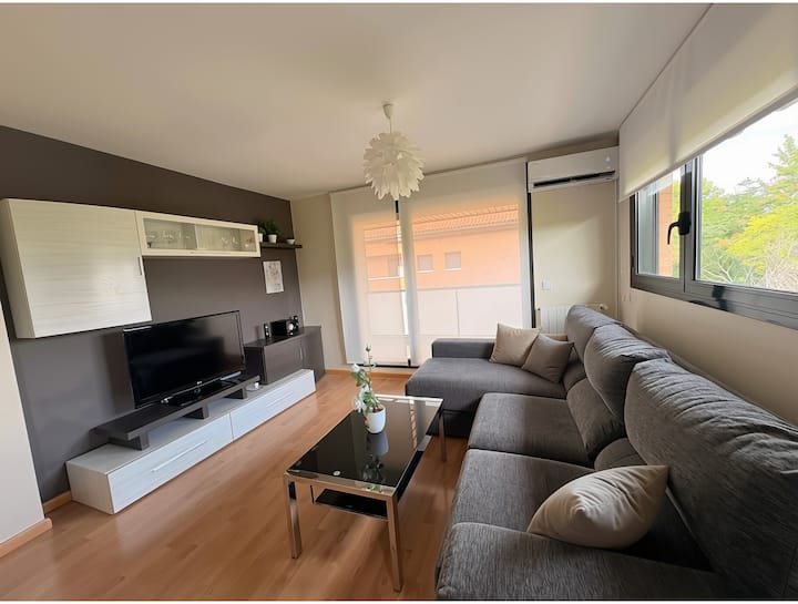 Bonito Apartamento En Jaca - Jaca