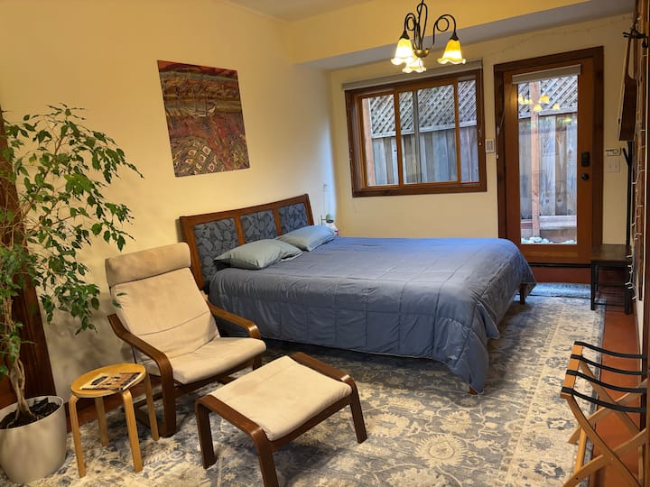 Midtown Santa Cruz Getaway - Santa Cruz, CA