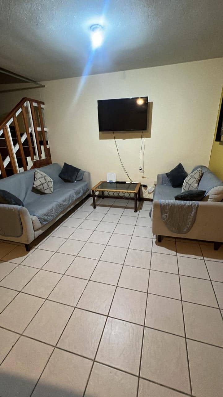 Casa Grande Y Cómoda En Fraccionamiento Privado - Chihuahua