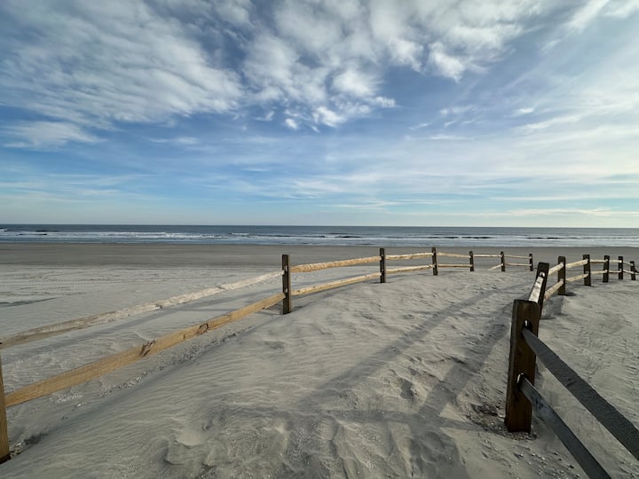 13th Ave Nw Beach Block Oasis - Remodeled 2026! - Stone Harbor, NJ