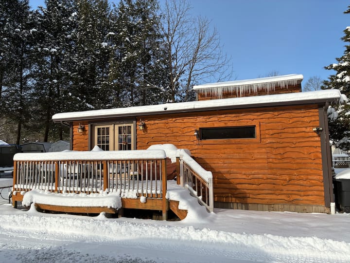 Ligonier Creekside Cabin In Laurel Highlands - Ligonier, PA