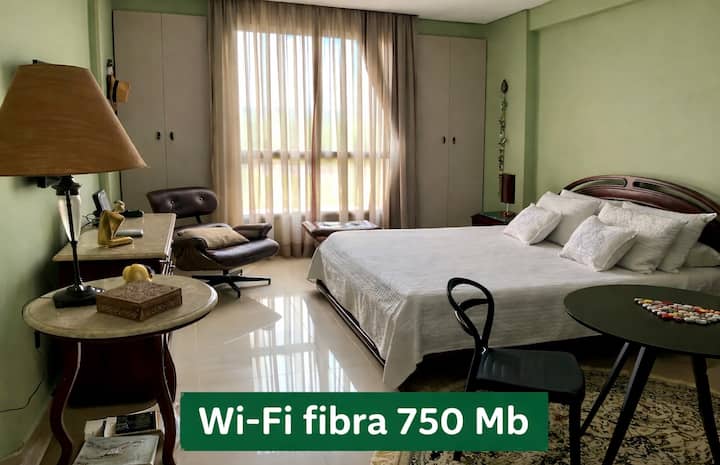 Studio Aconchegante, C/garagem. ÓTima Localização! - Brasília