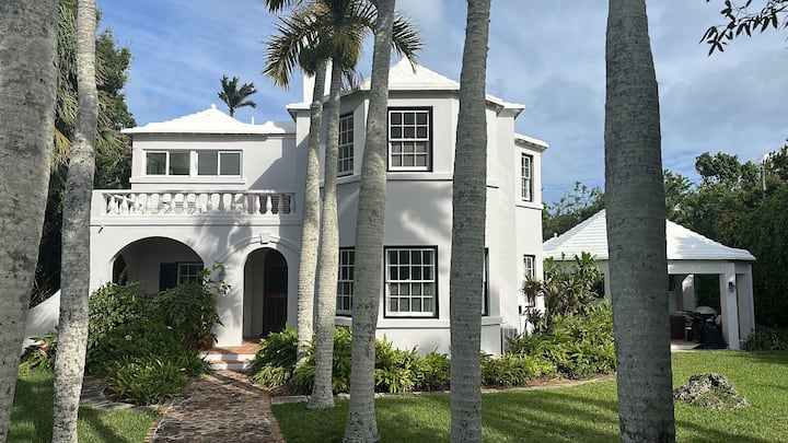 Stunning Family-friendly Villa - Bermuda
