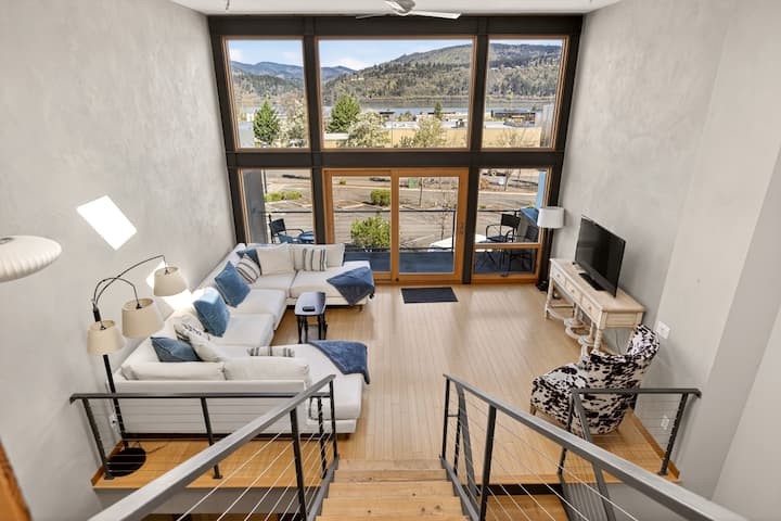 Luxury Loft- Downtown W/ Full Columbia Gorge View - Hood River, OR