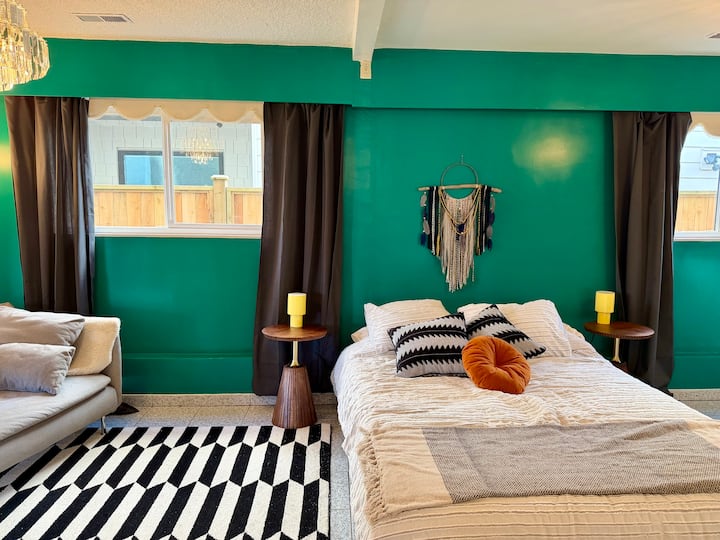 Spacious Private Suite | Walkable Hastings-sunrise - Vancouver