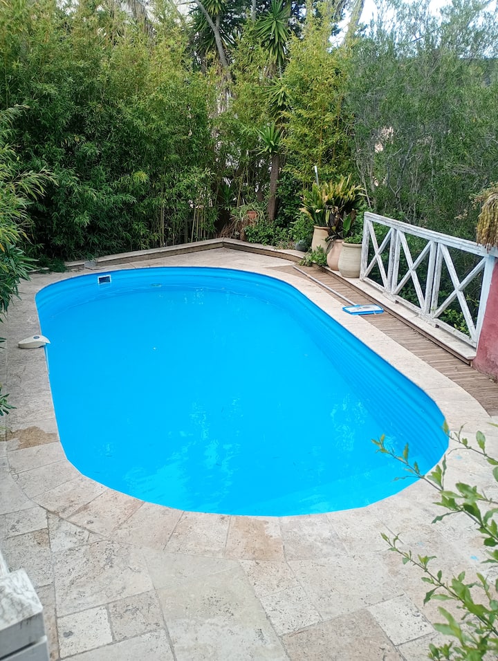 T1 Rez De Jardin Villa Piscine Pour 2 Personnes - Toulon