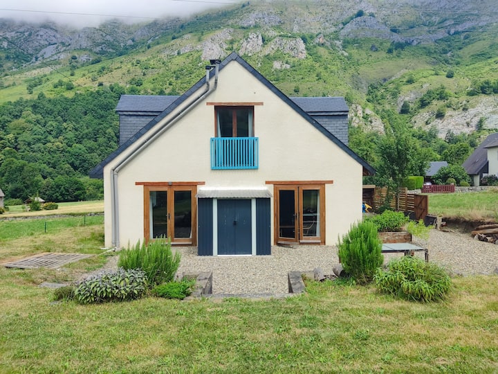 Superbe Maison Confortable Entre Ville Et Pistes - Bagnères-de-Bigorre