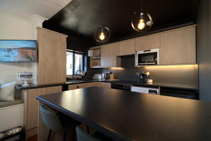 Apartment With Cinema And Private Parking - Bowness-on-Windermere