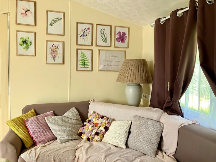 Lodge Cosy Avec Terrasse & Jardin Clos - Ardennes