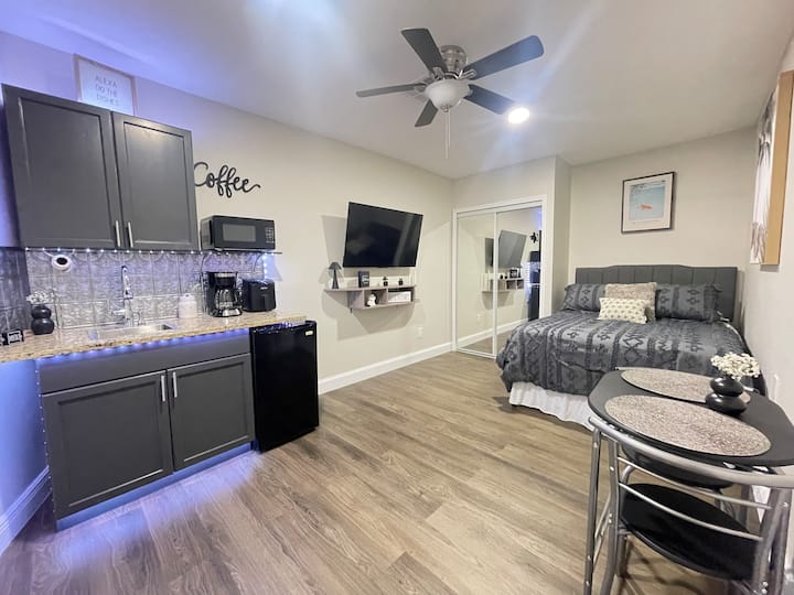 Renovated!charming  Private Suite With Kitchenette - Orlando, FL