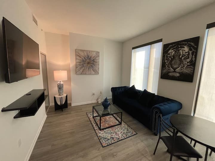 Luxury 1br Apt Steps To Metro/tysons - Fairfax