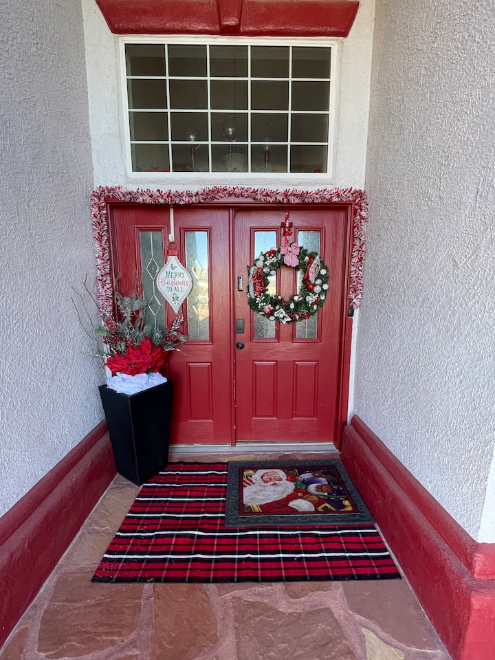 Tranquil Home & Spa Retreat! - Santa Teresa, NM