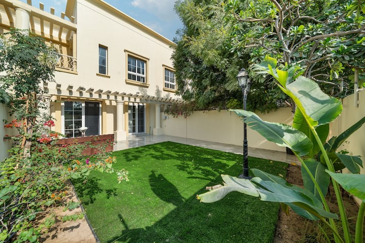 Charming 3 Bedroom Retreat In The Springs - Dubái