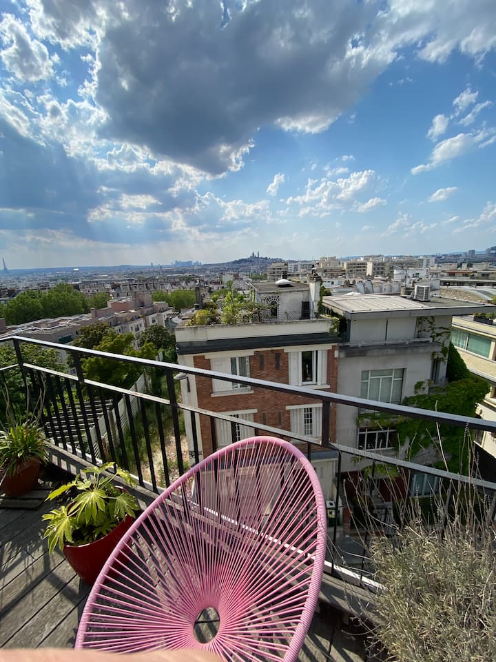 Rooftop Avec Vue Sur Montmartre - Paris