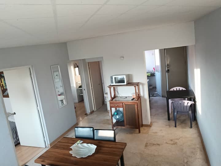 Dpto Para Hasta 5 Personas/ 2 Habitaciones, 1 Baño - Pachuca