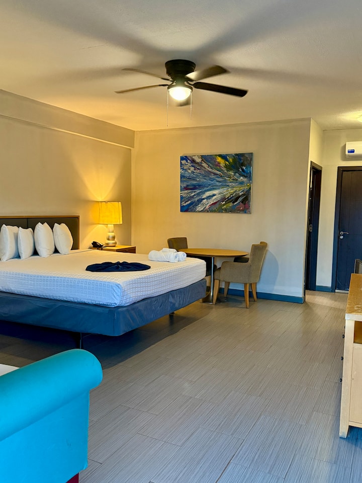 Spacious Hotel Suites For Work & Family - Guyana