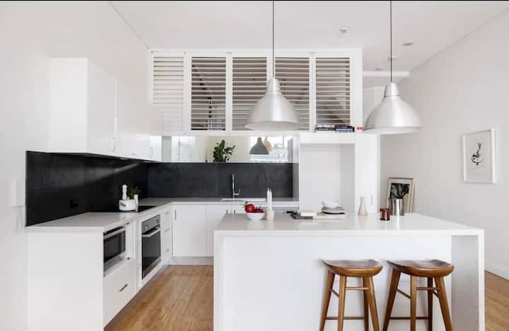 Bright Loft-style 1bed Apartment - Camperdown