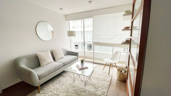 Stylish Barranco | 2 Ensuite + Pool + Workspace - Lima