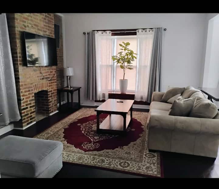 Lovely Central West End Loft Living! - Saint-Louis, MO