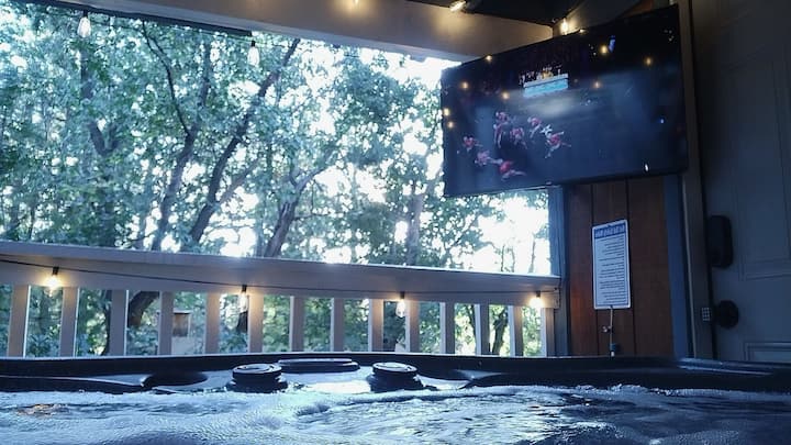 Cozy Cedar Cabin | Hot Tub + A/c  (Joint Listing) - Big Bear Lake, CA