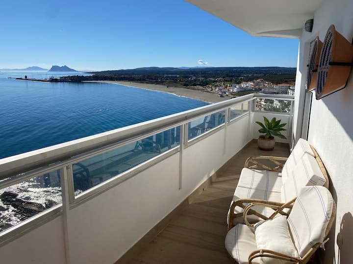 Maravilloso Apartamento En Primera Línea De Playa. - Sotogrande