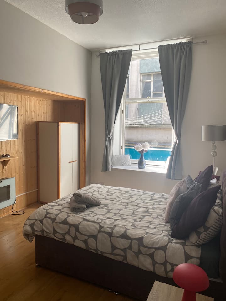 Georges Holiday Apartment Flat4 ,13 Lombard Street - Inverness